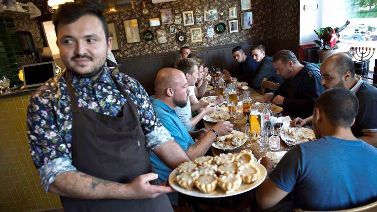 Umut Sakarya: »En god flæskestegssandwich kan få folk til at tude ...